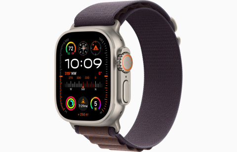 Apple Watch Ultra2 Cellular, 49mm Titanium Case w Indigo Alpine Loop ...